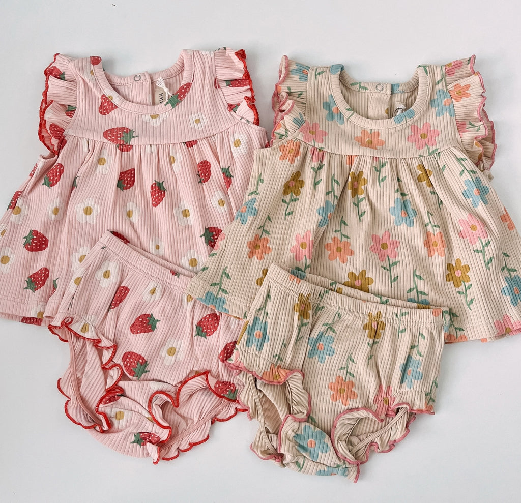 Rib Flutter Set || Strawberry Daisy | All The Little Bows